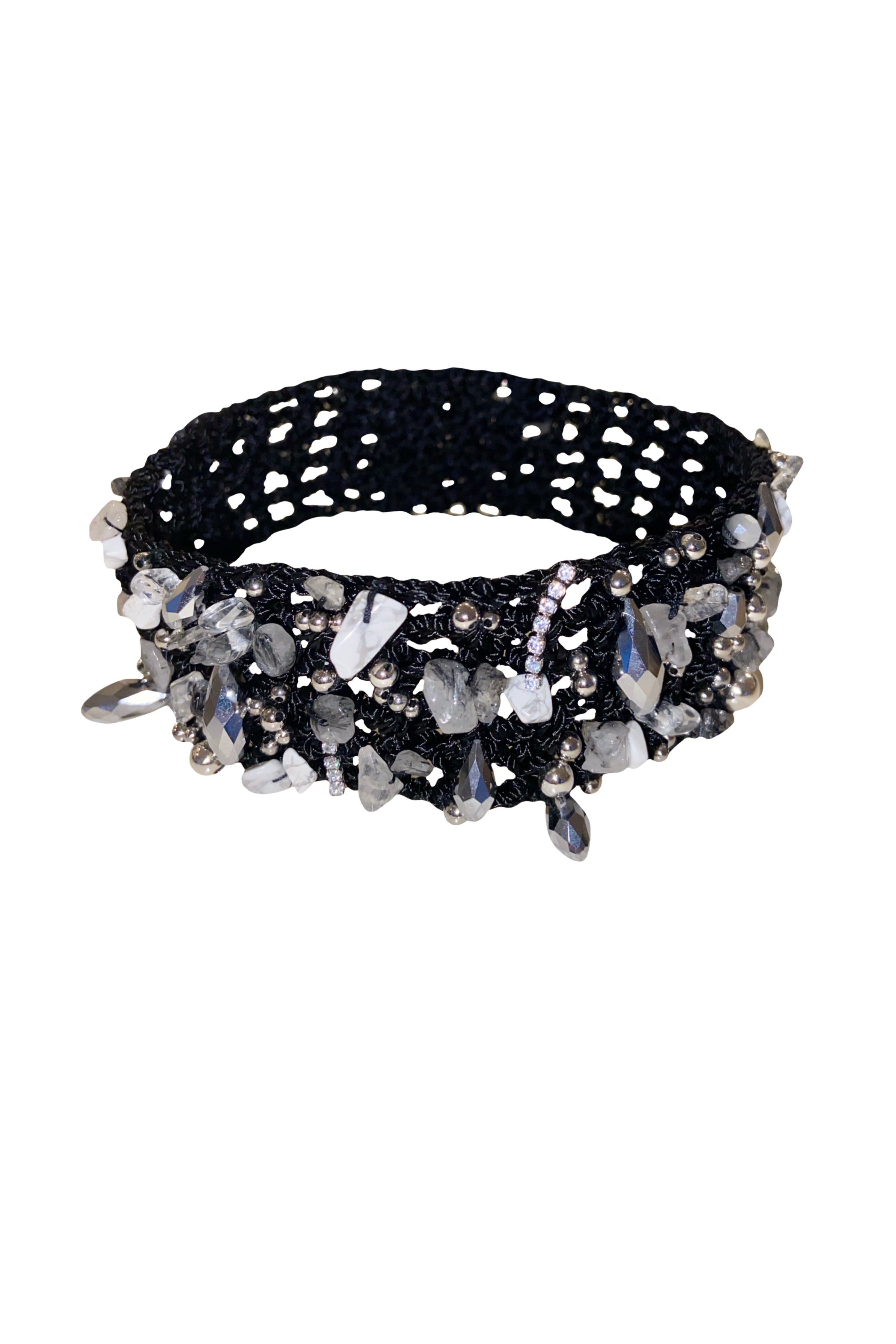 The Crochet Pearl Chocker in White – Hildur Yeoman